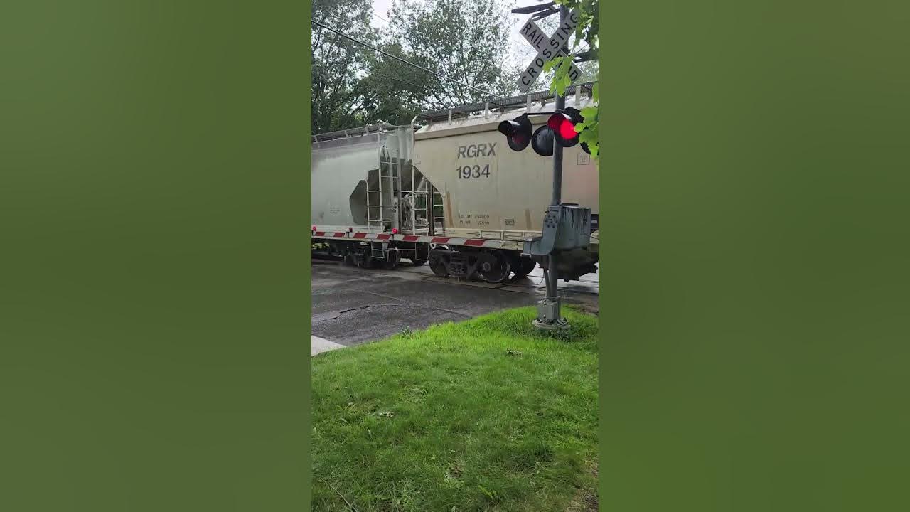 FGLK 2308 Leaving Brunwick - YouTube