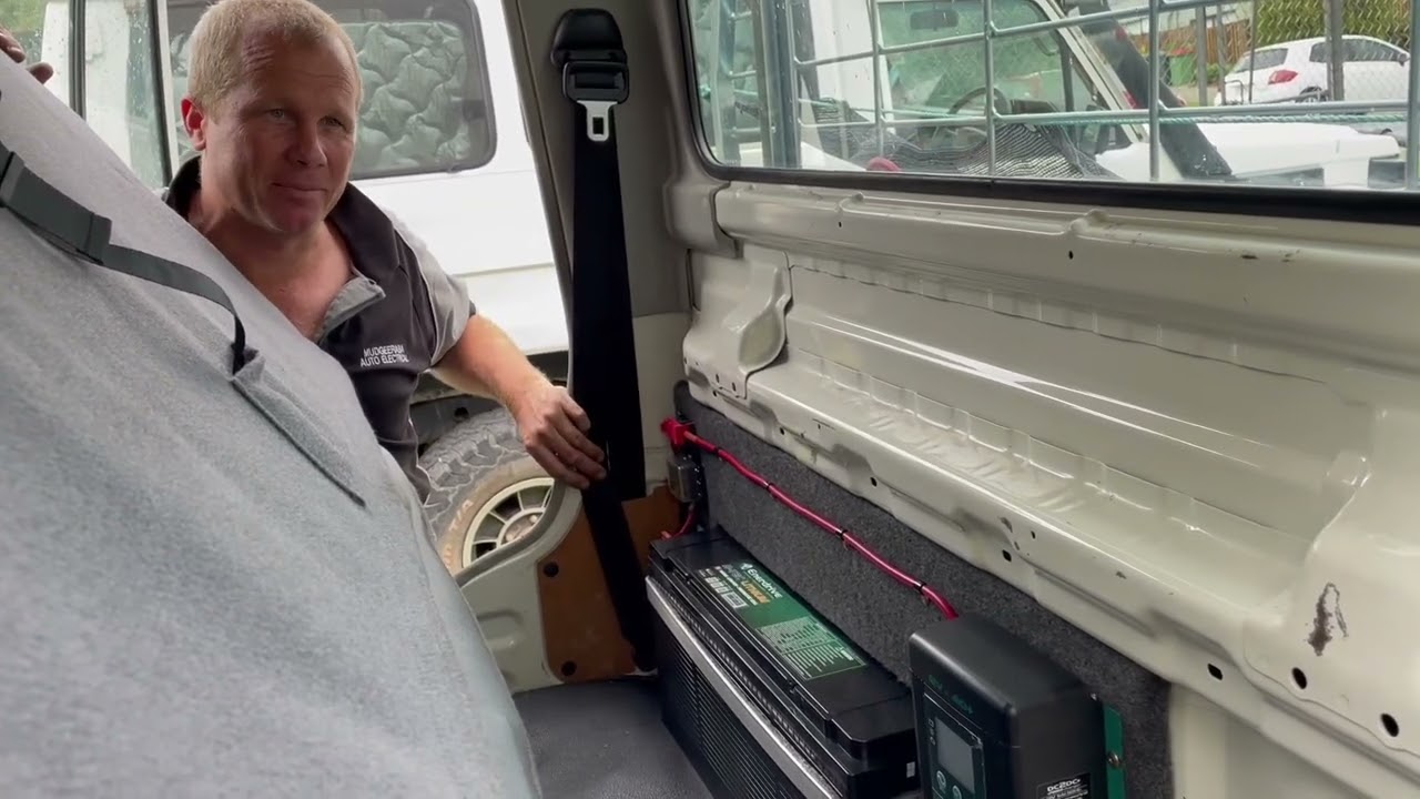 79 Series dual battery install - YouTube