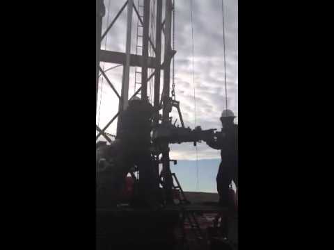 Oilfield Casing Crew - Workover Rig - YouTube