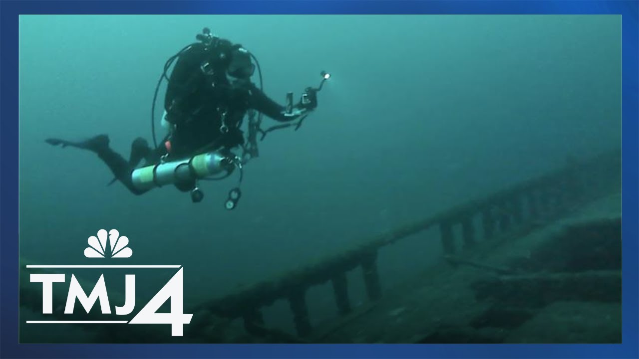 Pair of divers exploring Lake Michigan's shipwrecks - YouTube
