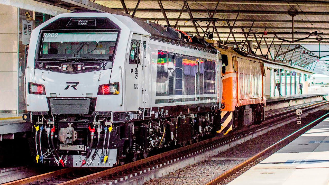 台鐵新型柴電機車R200型R202試運轉8784次豐原站通過-2023/07/17 - YouTube