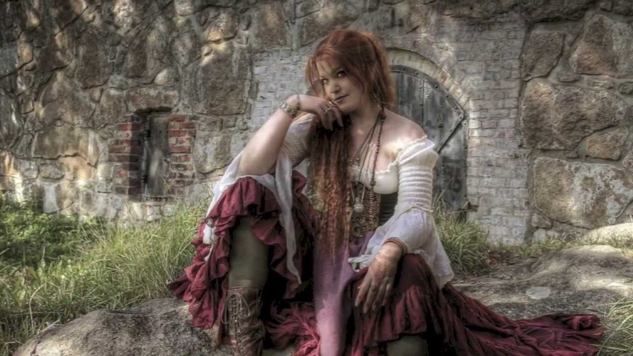 Connie Evingson - Gypsy in My Soul / by Gergedan - YouTube