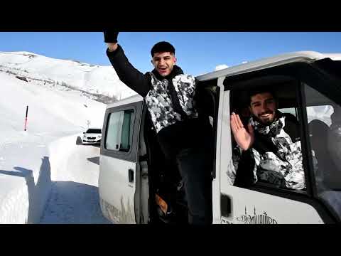 Hakkari Mergabütan Kayak merkezi yolu tıkandı