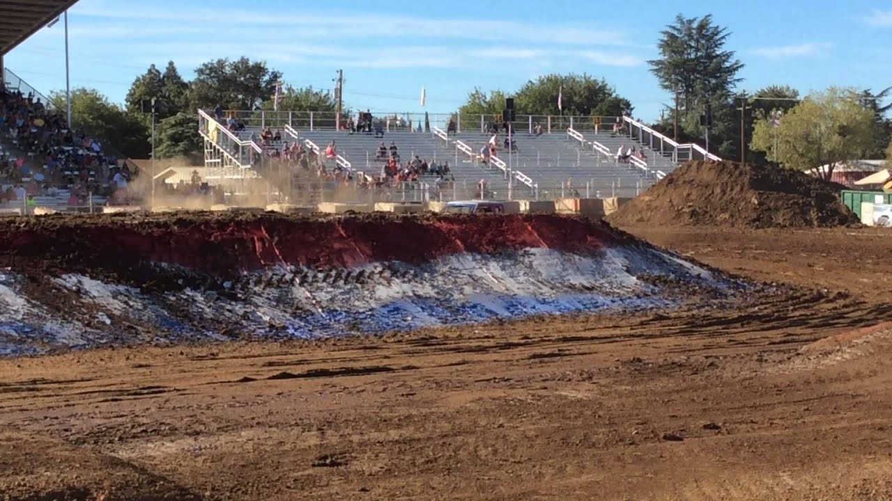 Tuff Trucks, Off Road & Pro Arena - YouTube