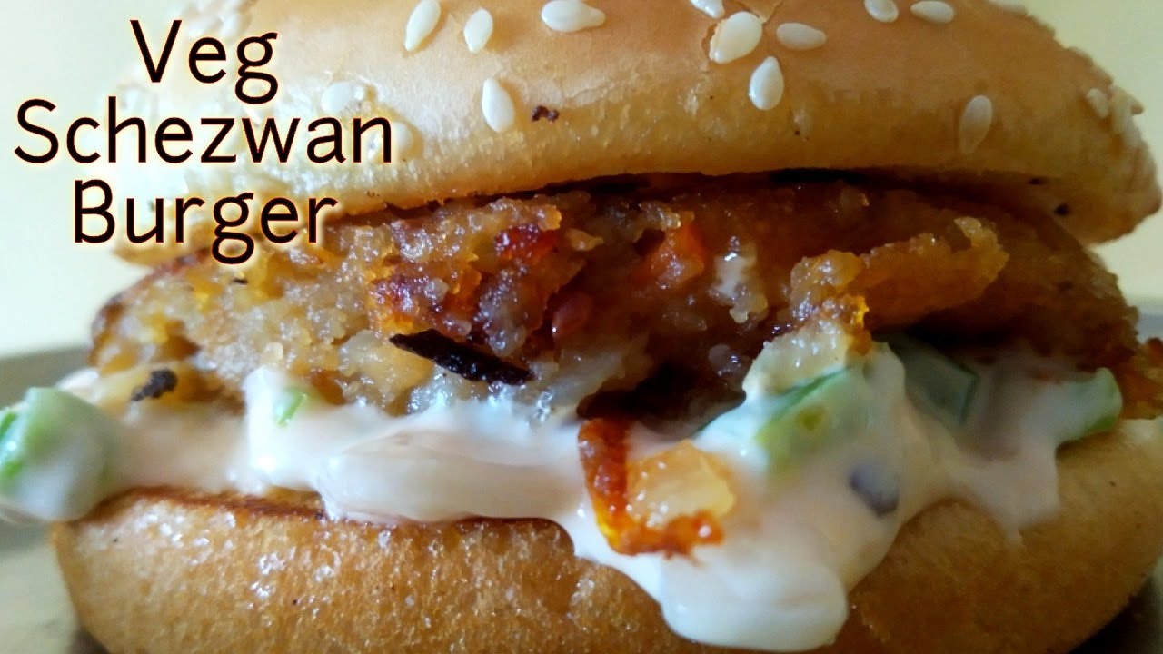 Veg Schezwan Burger | वेज शेज़वान बर्गर | Vegetarian Schezwan ...