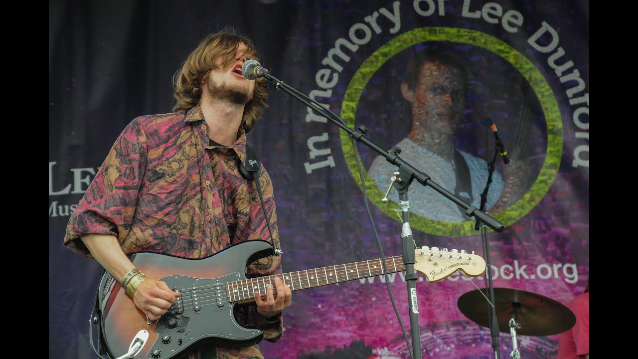 'Pretty DJ' by The Jacques performed live at LeeStock Music Festival ...