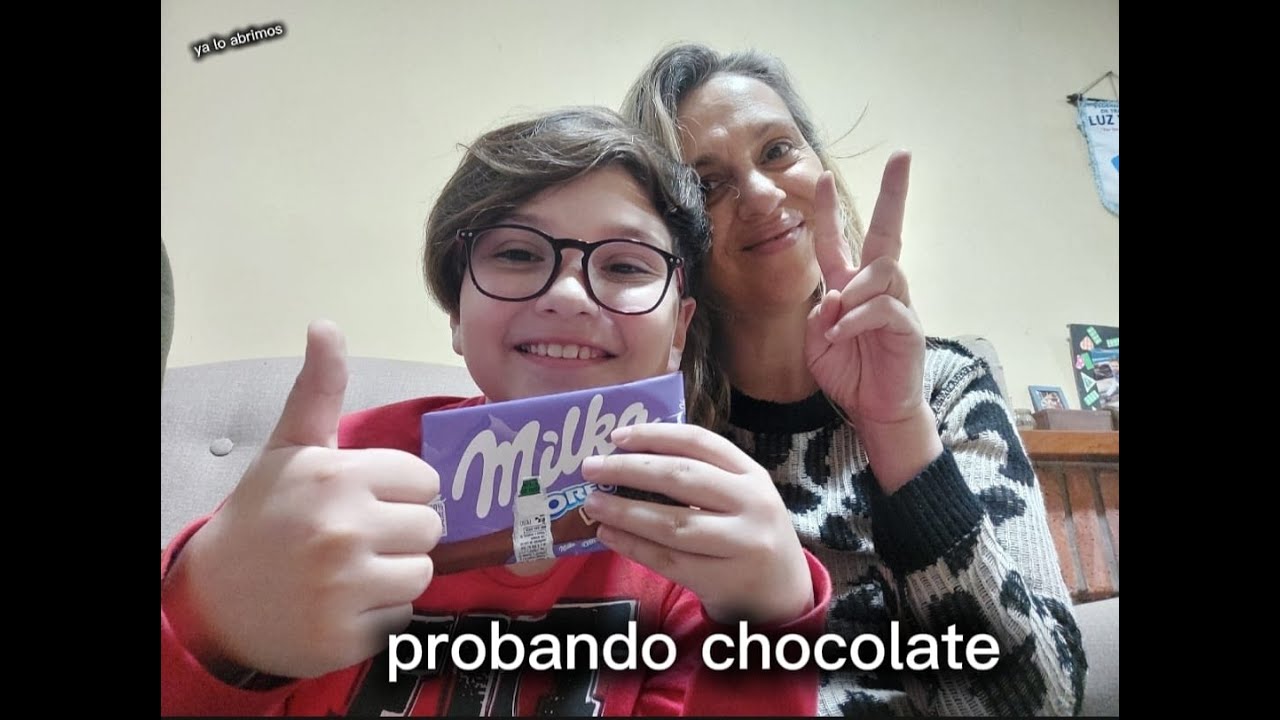 probando chocolate riko - YouTube