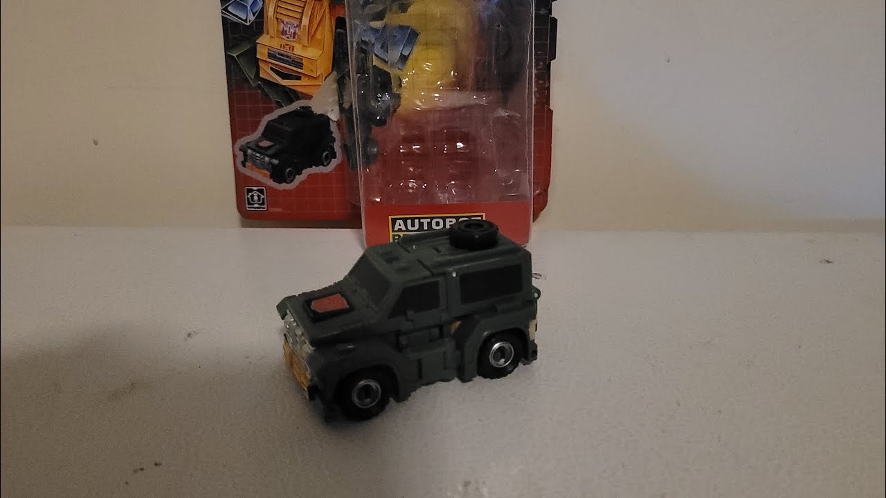 Transformers walmart exclusive Braun - YouTube