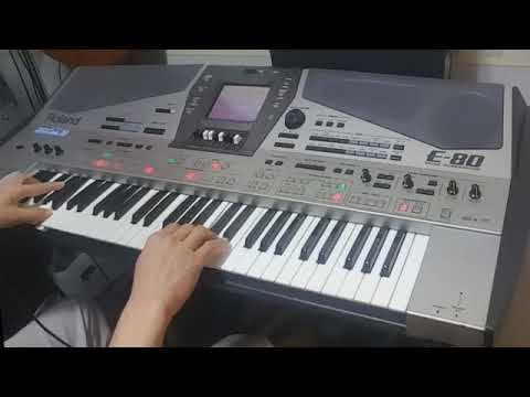 물레방아도는데(Roland E80) - YouTube