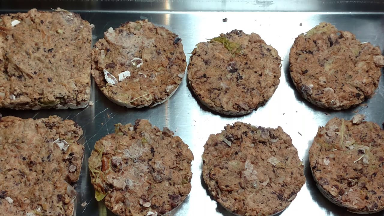 Chopped Chicken & Bones from bone broth for Dog & Cat Food Freeze Dried ...