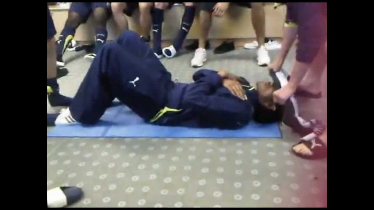Spurs Impossible Sit Up- Bumsplat TV - YouTube