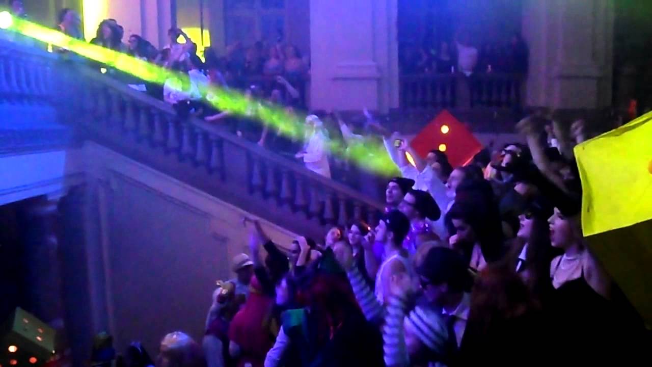 KST Maskenbal 2013 - S.A.R.S. - YouTube