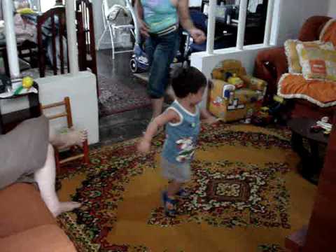 NINA DANÇANDO COM O NETO, CAMILINHO, ANO 2008