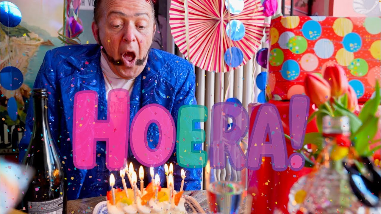Het Hieperdepiep Hoera Verjaardagslied - YouTube