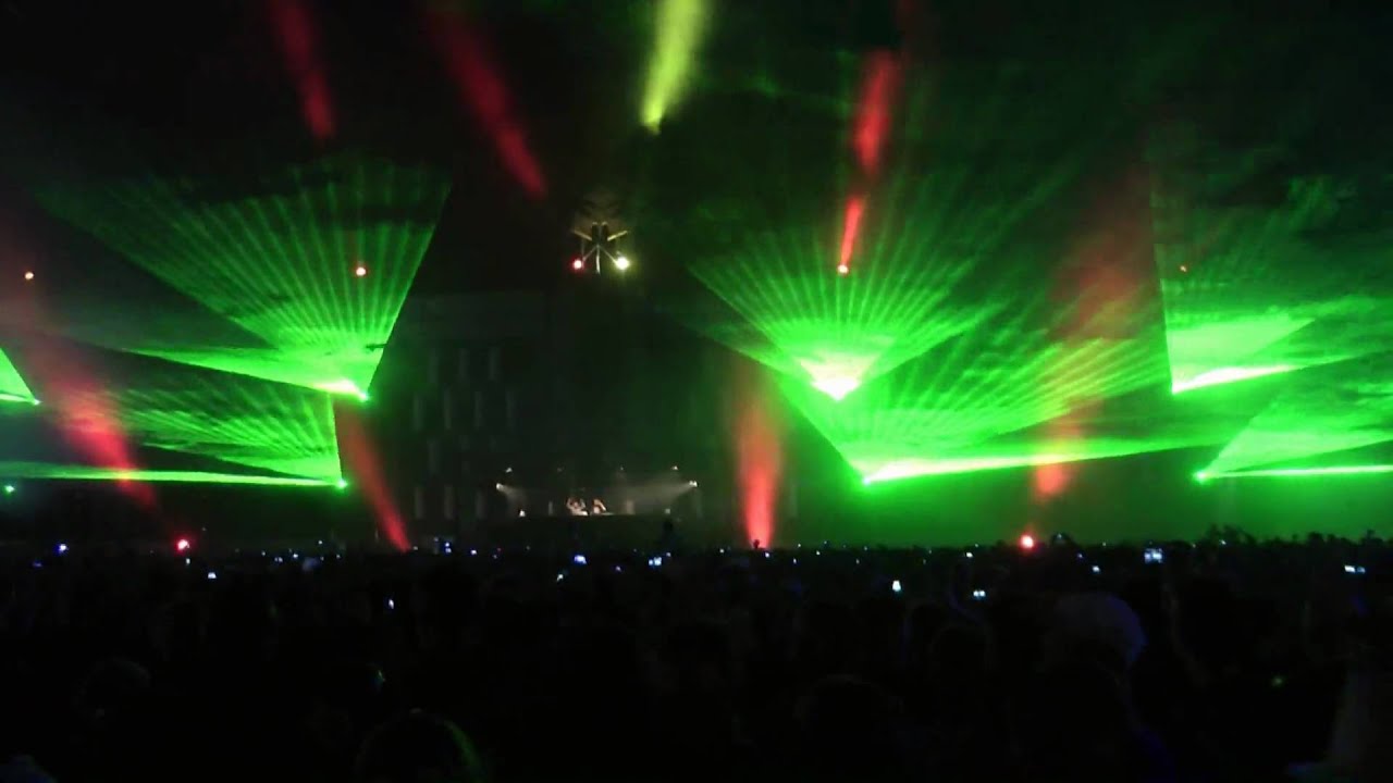 Dominator @ E3 Strand - Eersel 24.07.2010 The Final Part 1 - YouTube