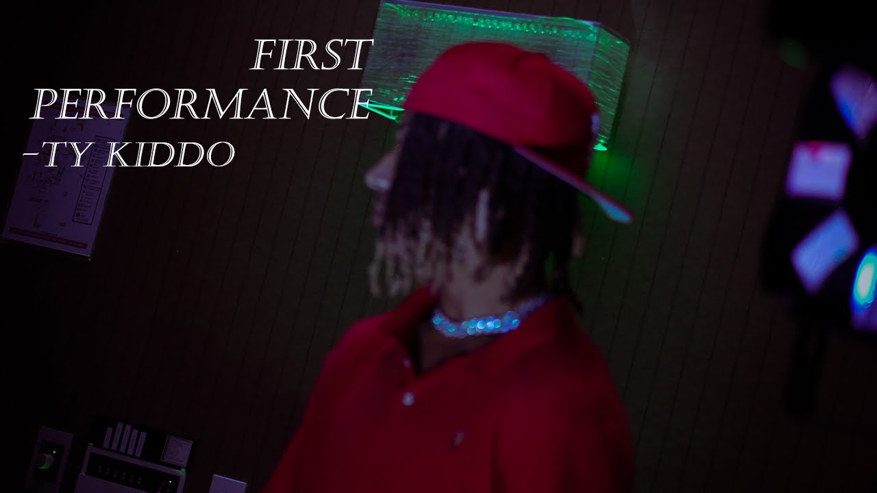 Ty Kiddo - Romance (Live Performance) - YouTube