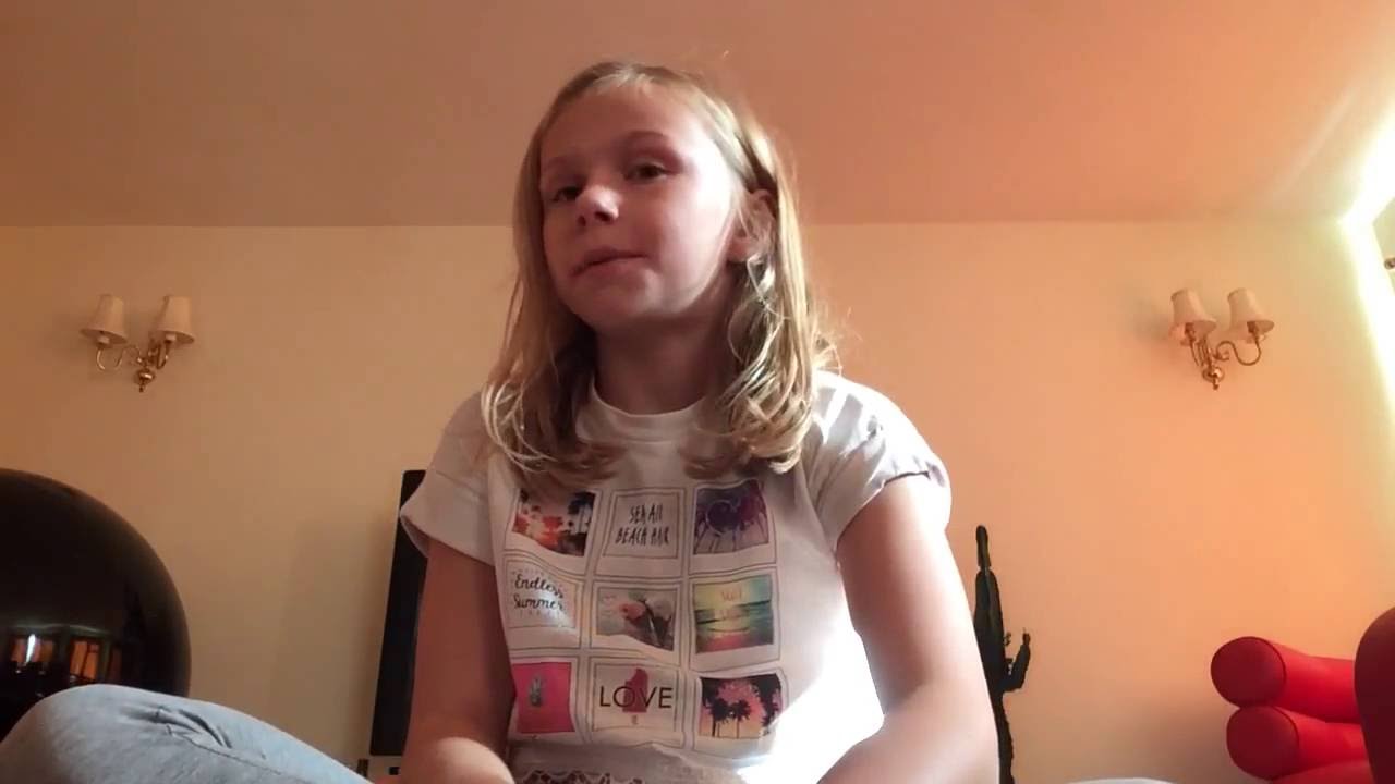 Easy stretches for kids - YouTube