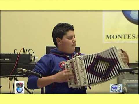 Festival Organetto 2012 esibizione Angelo e Sara Spinelli - YouTube