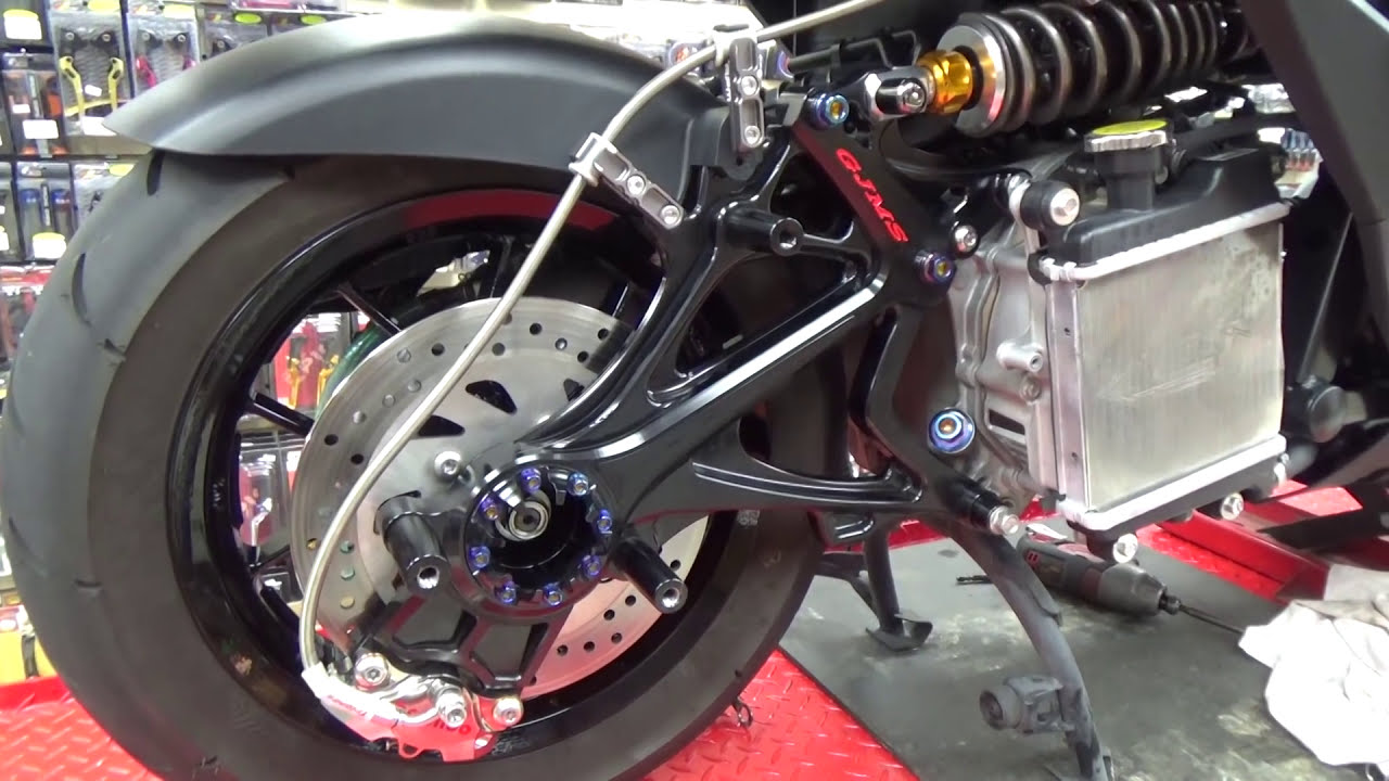 ☆麥可倉庫機車精品☆【GJMS SAMX FORCE專用 CNC 後搖臂 排骨】後排骨 SMAX155 FORCE155 鯊魚 救世軍 影片一~~~歡迎分享~~~ - YouTube