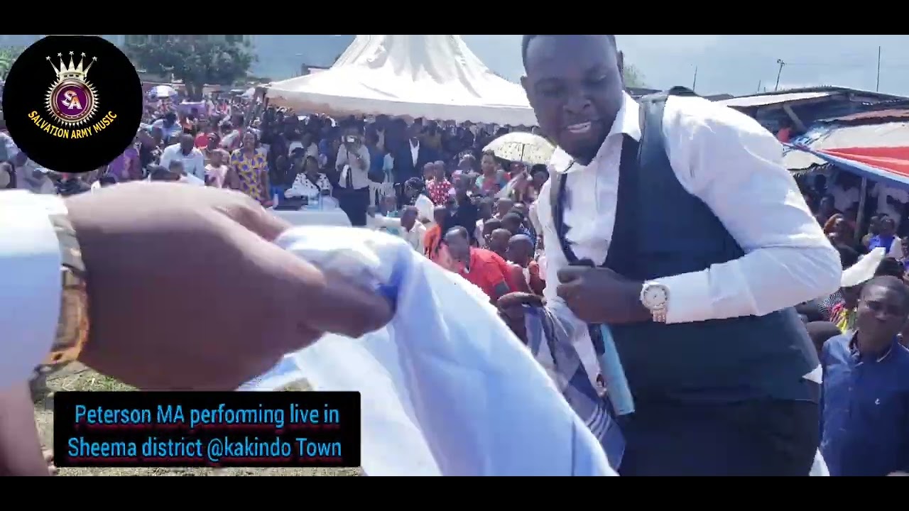 Peterson MA performing live in Sheema district @kakindio Town - YouTube