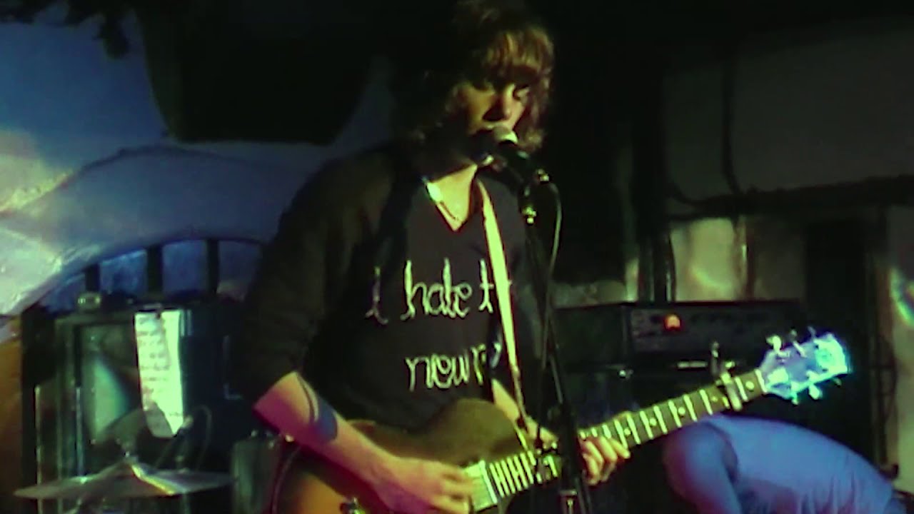 Razorlight - Live at the Borderline, London. 22/09/2003 - YouTube