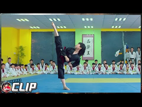 Let's see how Lin Qiunan fights back against the school bully! 《#龙拳小子》/ Кунг-фу парни【1080P RUS SUB】