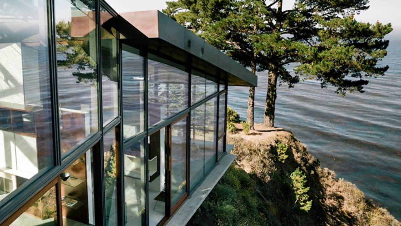 Exquisitely Shaped by a Dramatic Landscape Fall House in Big Sur ...