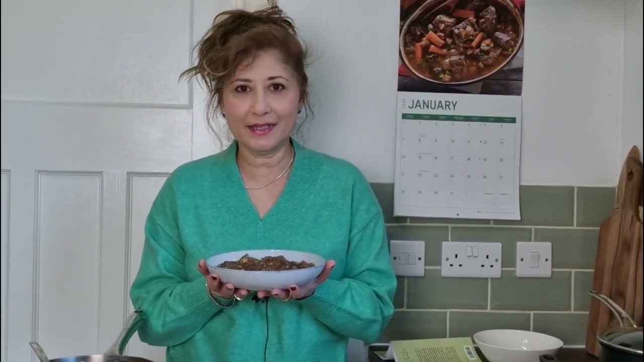Sumakiyyah (Palestinian Sumac Stew, aka Sumaghiyyeh) - YouTube
