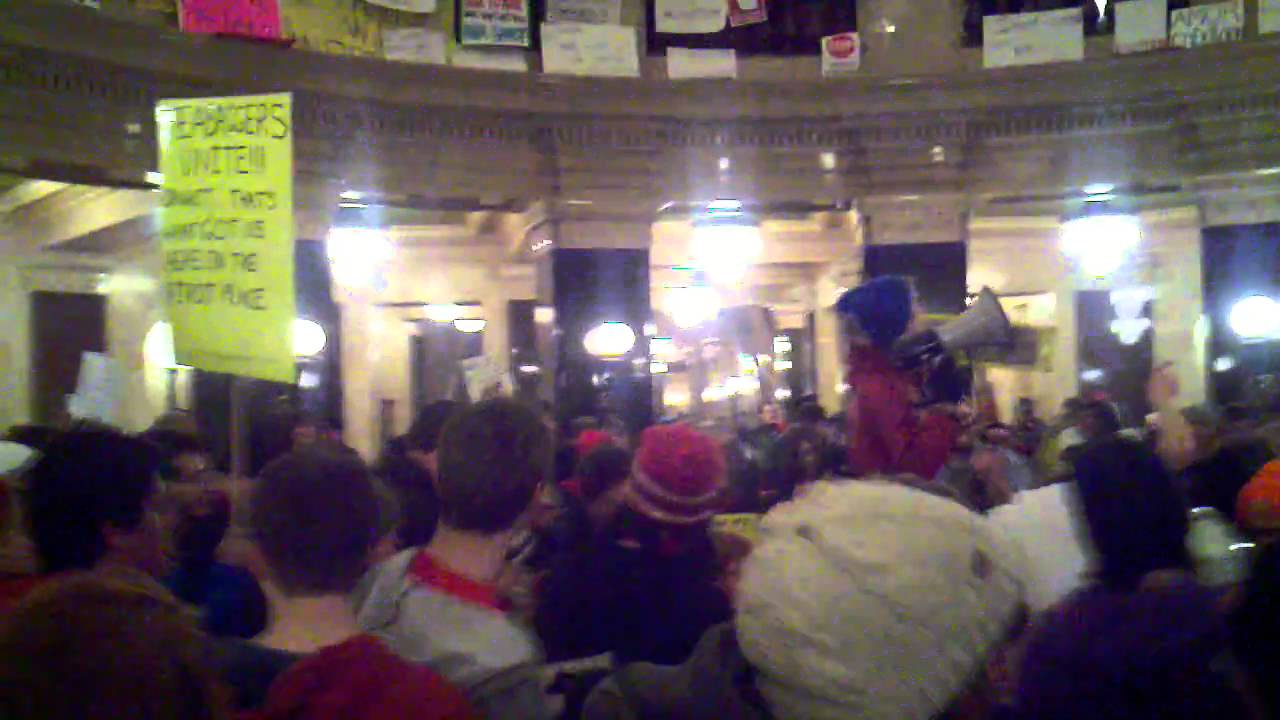 2/18/11 - 10:00PM - Madison Capitol Protest - YouTube