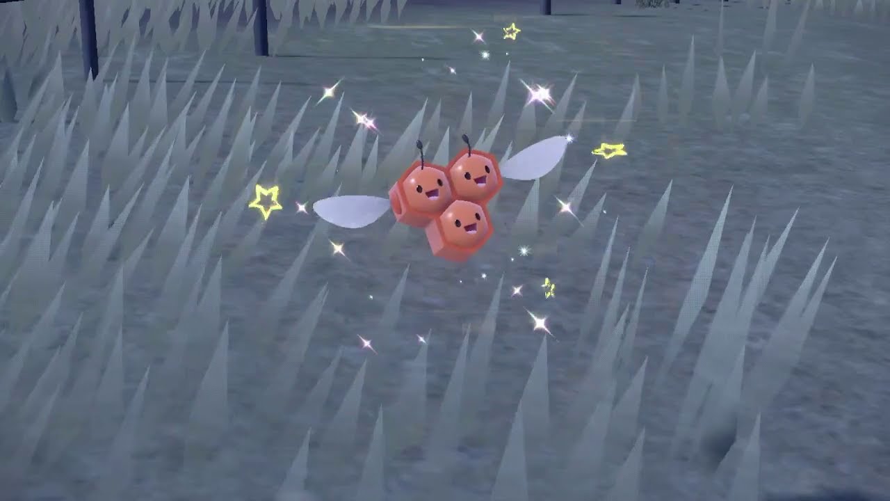 Shiny Combee Pokemon Violet, Nearly failed, about to put a picnic down ...