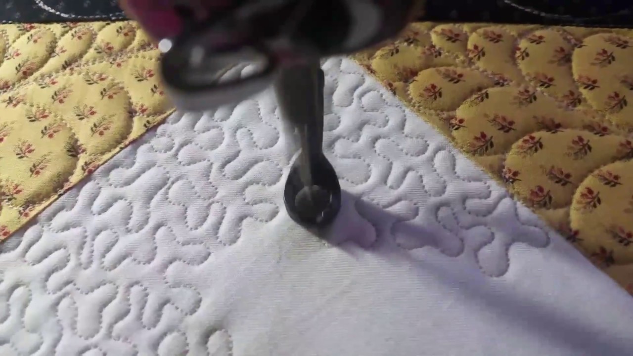 Micro stippling freemotion non regulated - YouTube