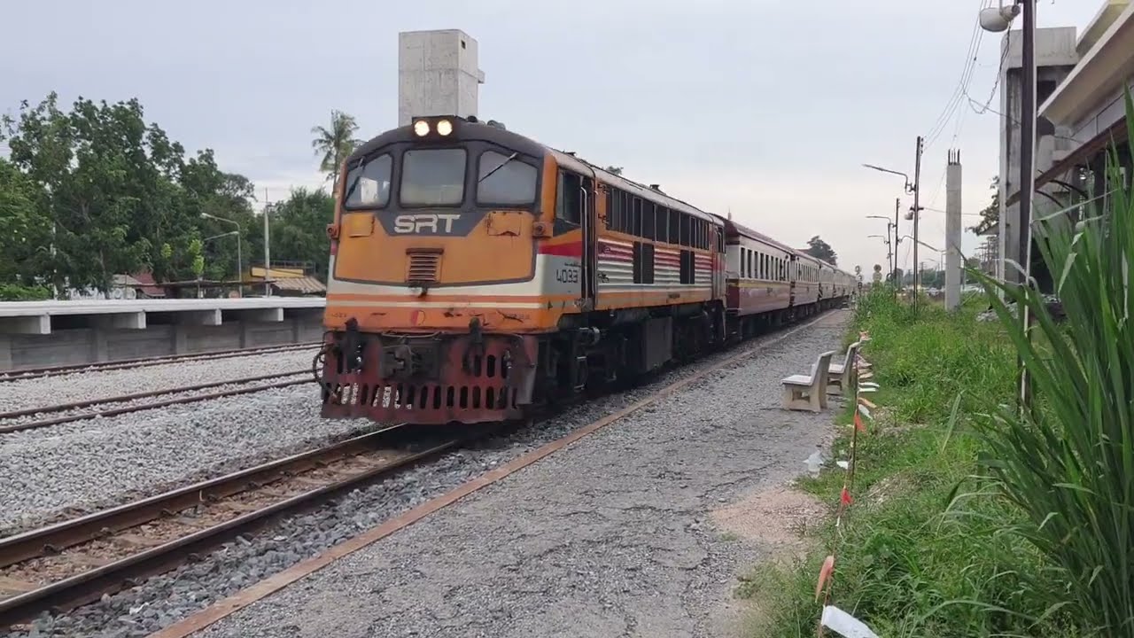 ปู่ขอซิ่ง GEK 4033 ทำขบวน 254 จอดบ้านโป่ง ordinary train 254 - YouTube