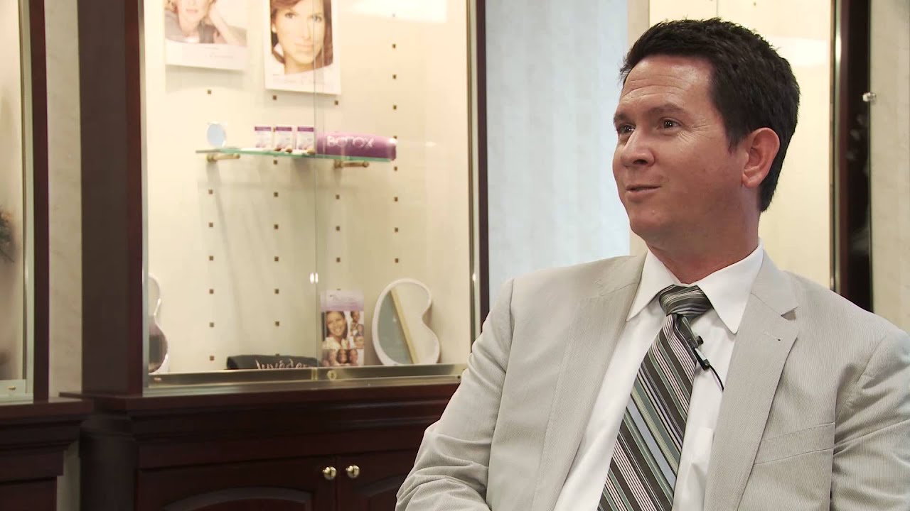 Matthew Strickler discusses his CrystaLens surgery with Dr. Rowen - YouTube