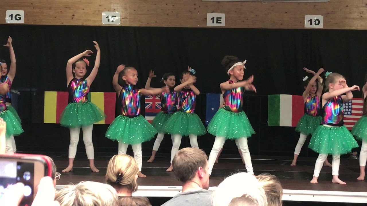 Fancy fair Mila 2019 - YouTube