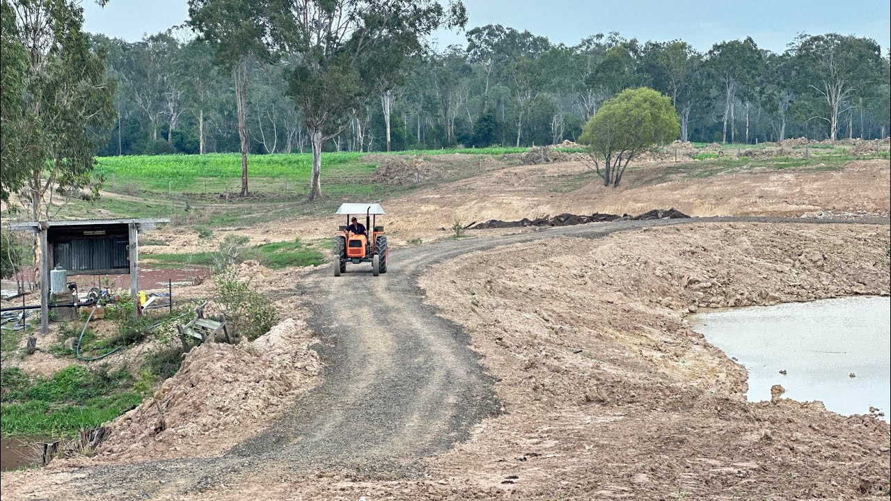 Cleaning out dam and making it bigger - YouTube