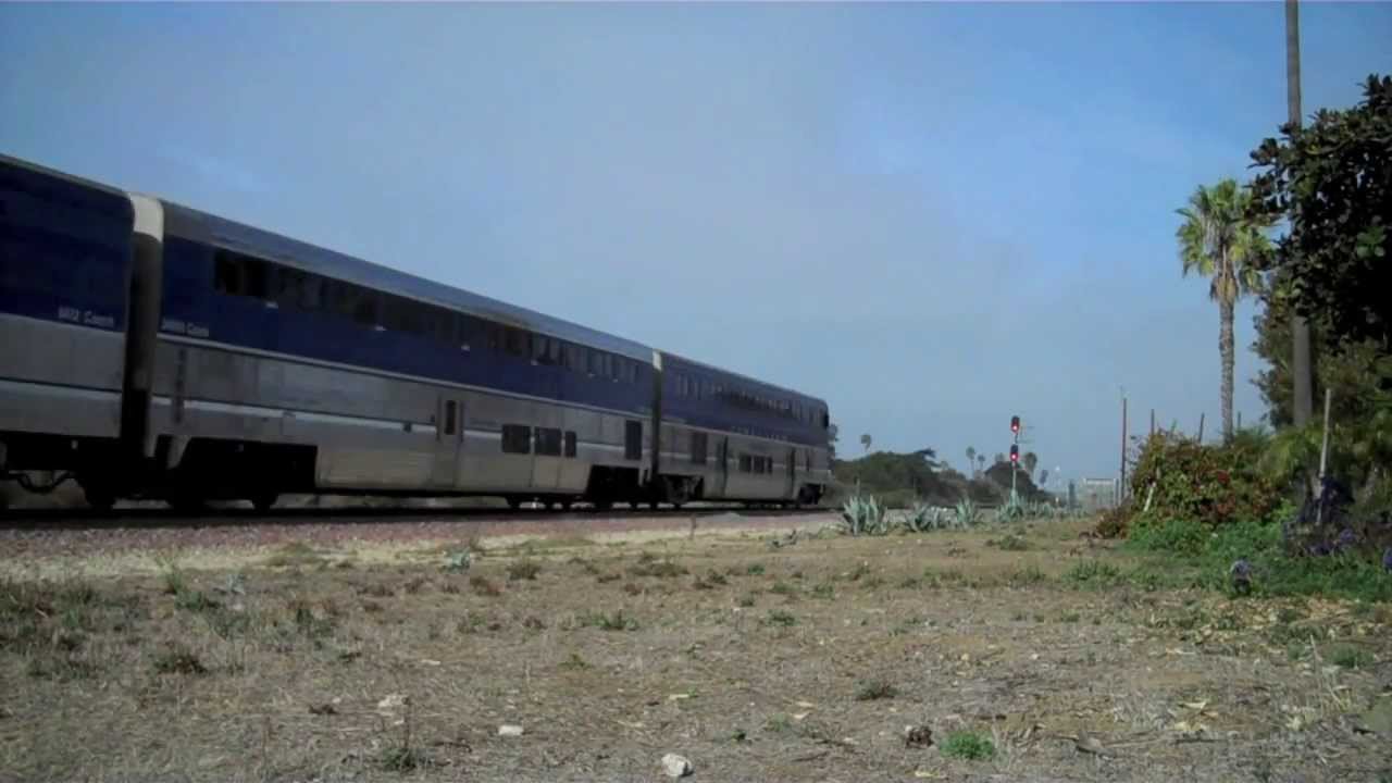 Amtrak F59PHI #461 thru Cardiff leading Pacific Surfliner #566 - YouTube