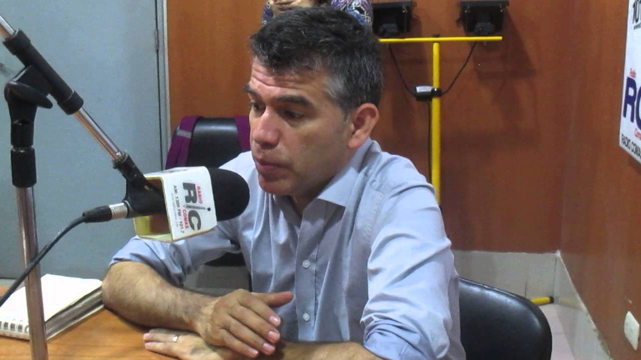El candidato presidencial Julio Guzmán en Radio Comas - YouTube