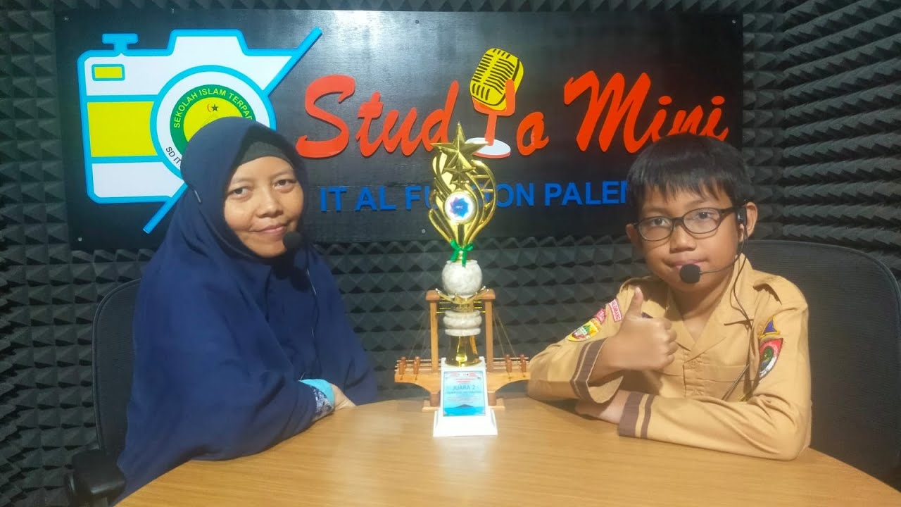 Podcast bersama M Rayyan Al Ghifari PENAKLUK RANGKING 1 - YouTube