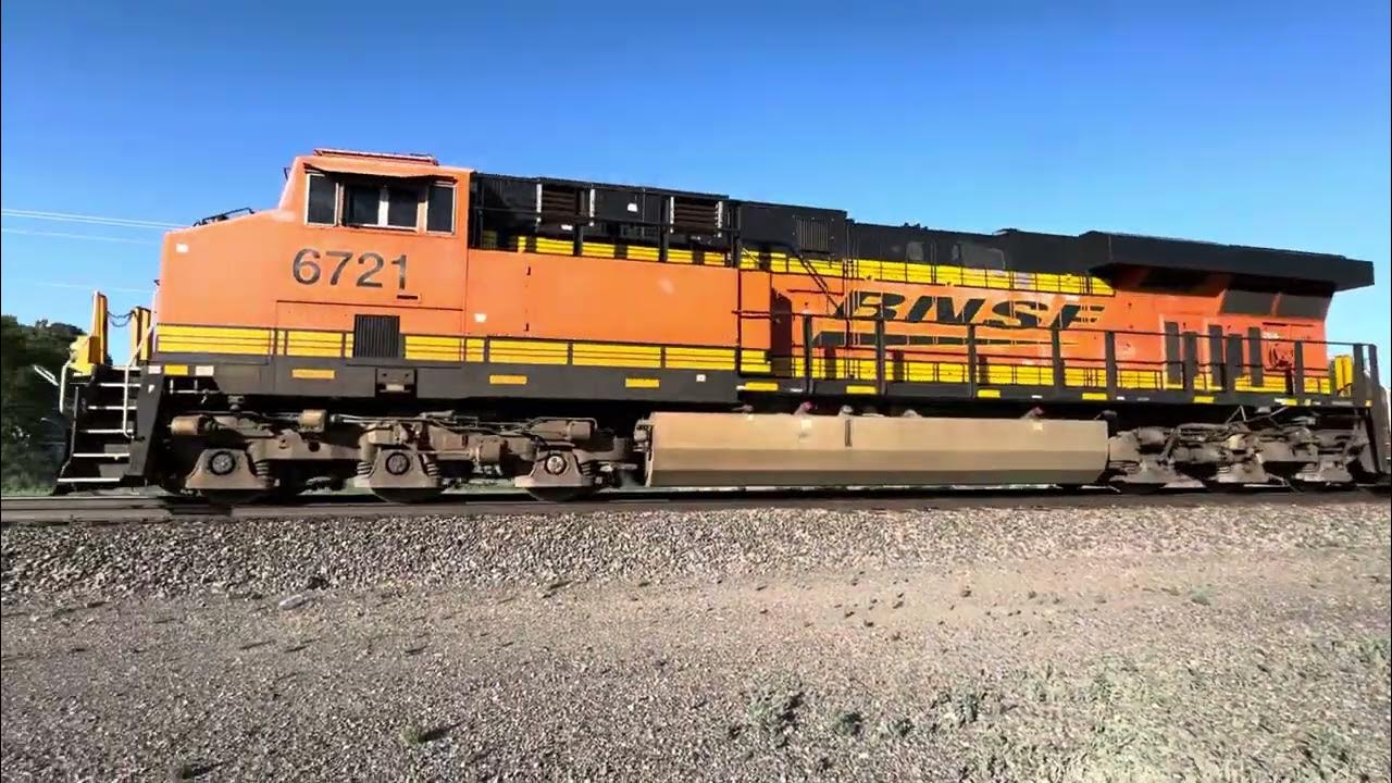 BNSF #6721 Lead’s The Solo NB U-MQRCSX1-29R Through Crews, CO 6/6/24. - YouTube