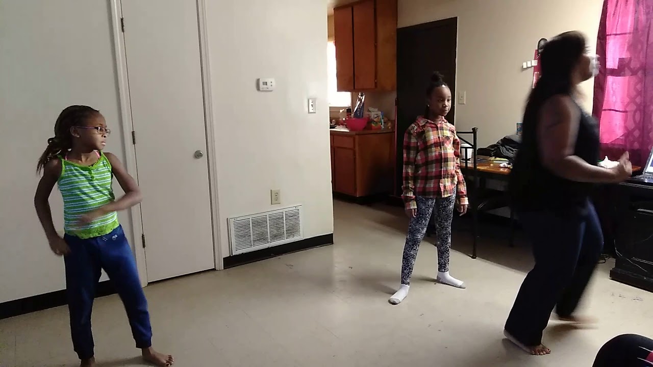 Stand Dance Practice Granny and Travy(1) - YouTube