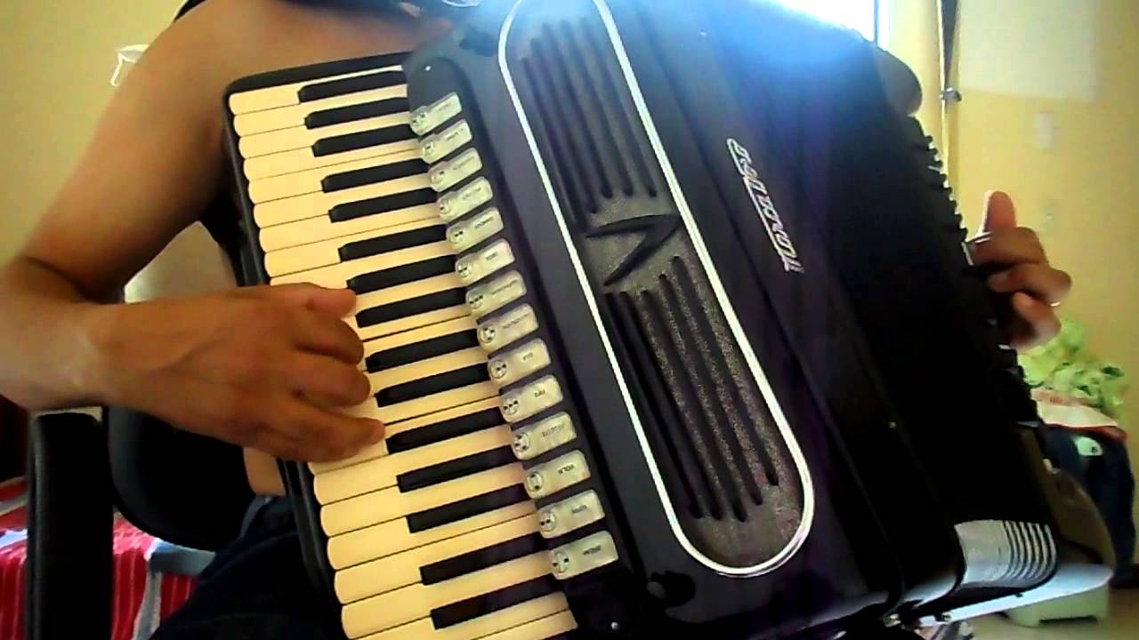 Acordeon Marca,D,oro...Duplo Cassoto a venda.73 91983381 - YouTube
