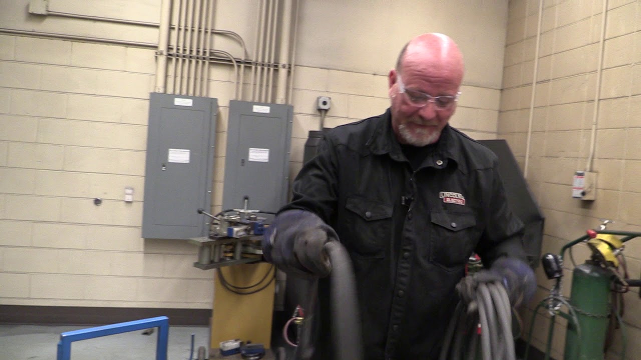 Plasma cutter set-up and operation for first time users. - YouTube