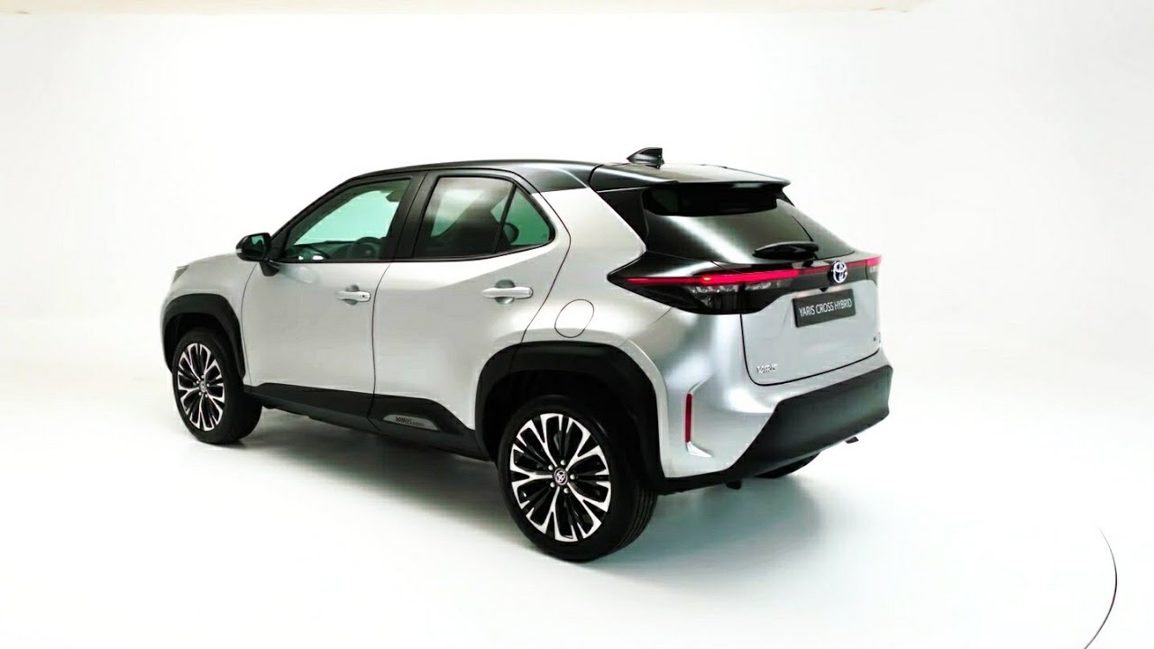 New 2021 Toyota Yaris Cross - Small Hybrid SUV Interior & Exterior ...