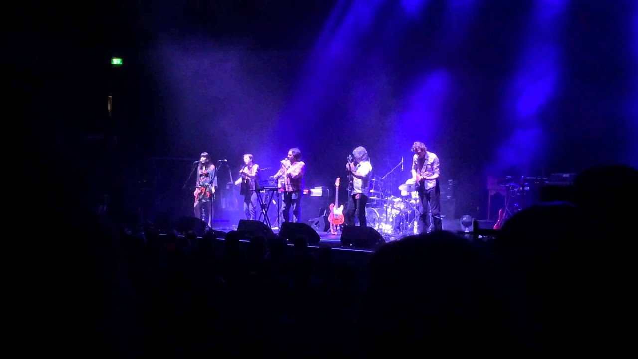 Matt Berry And The Maypoles, "Take My Hand" - YouTube