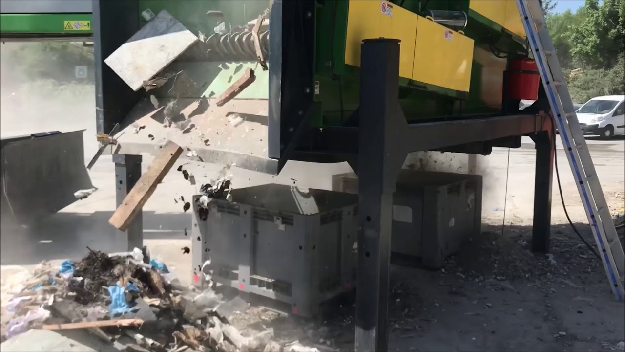 DRS disc screen removing 0-40 mm from bulky waste - YouTube