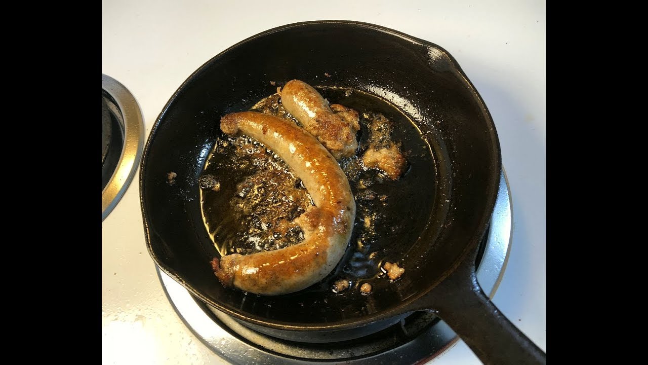 Olde European Bratwurst Sausage: Medieval Cast Iron Cookery - YouTube