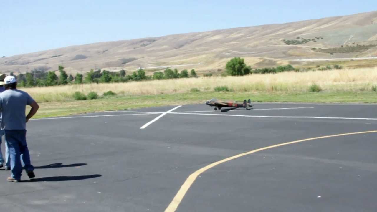 Quad engine RC plane taxing - YouTube