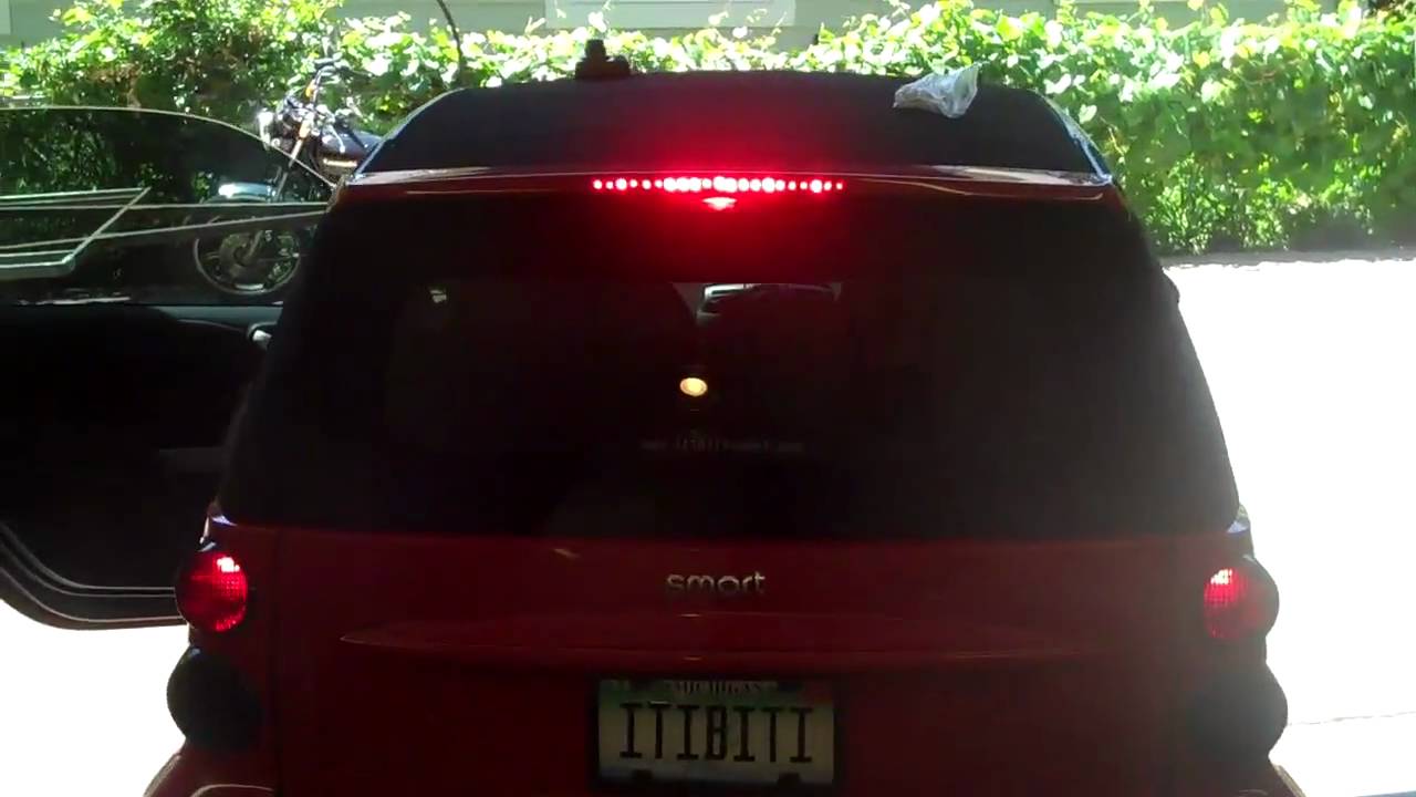 itibiti smart car: ITIBITI's rear spoiler with custom LED's. - YouTube