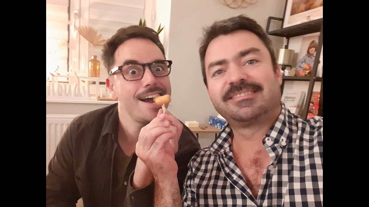 Mandolin and friends. Movember with Mac Adam - YouTube