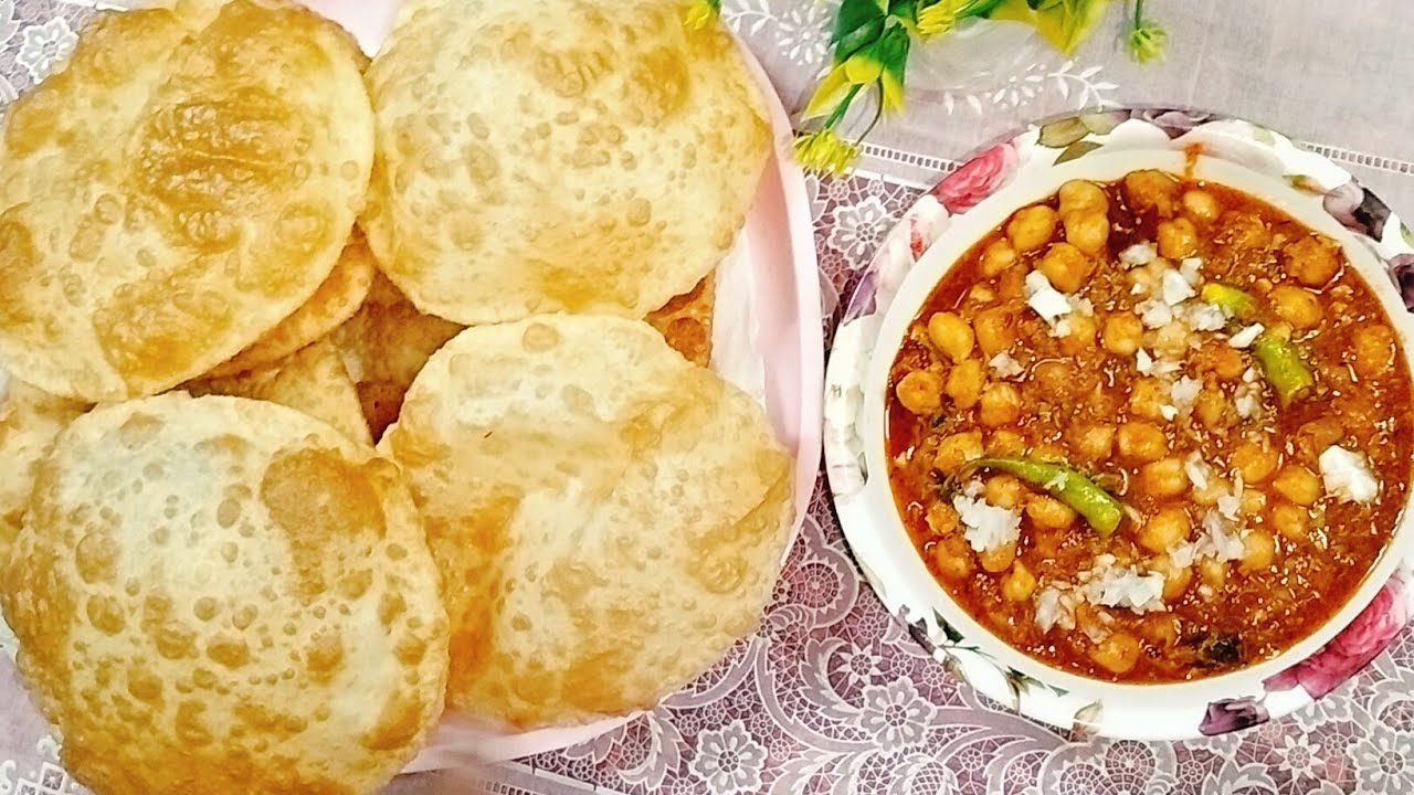 Chole Puri Recipe | How to make Chole Puri | Chole Bhature Recipe - YouTube